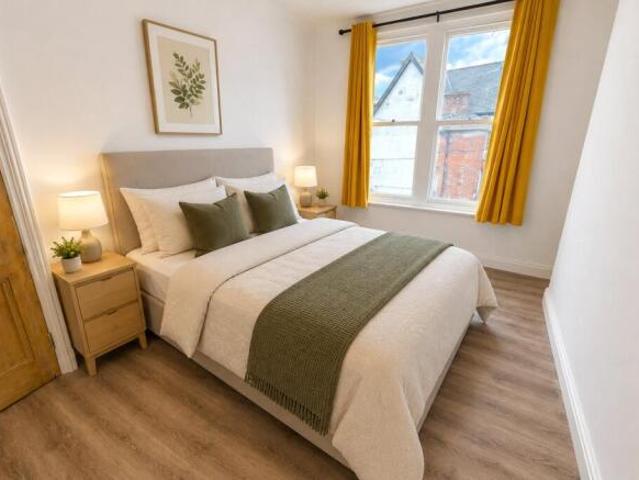 1 bedroom apartment for rent in Oakwood Avenue, Leeds, LS8
