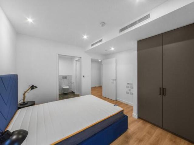 1 bedroom apartment for rent in One Thames Quay, Marsh Wall, E14