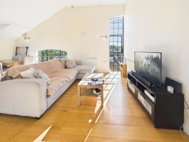 1 bedroom apartment for rent in Athelstan Place, UK, TW2