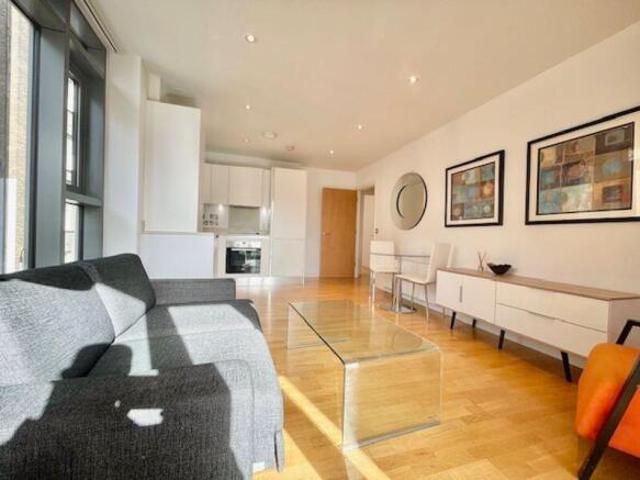 1 bedroom apartment for rent in Avonmore Place, W14