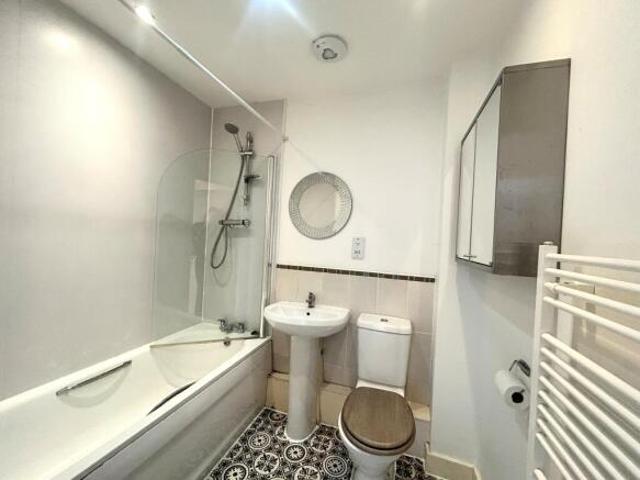 1 bedroom apartment for rent in Abacus, B12
