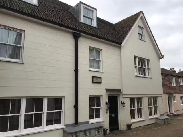 1 bedroom apartment for rent in Adelaide Place, Roman Row, Can.