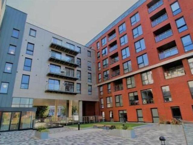 1 Bedroom Apartment For Rent In Adelphi Street, Salford