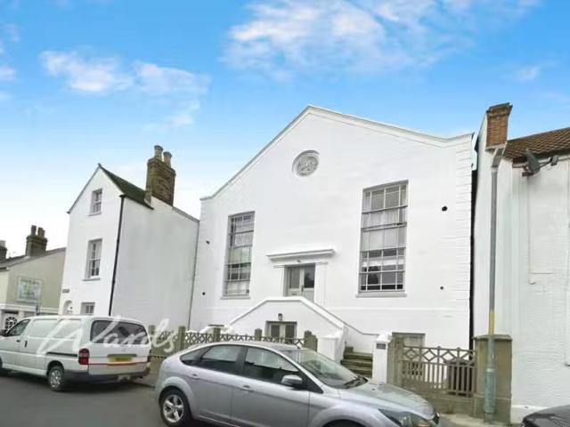 1 bedroom apartment for rent in Albert Street Whitstable CT5