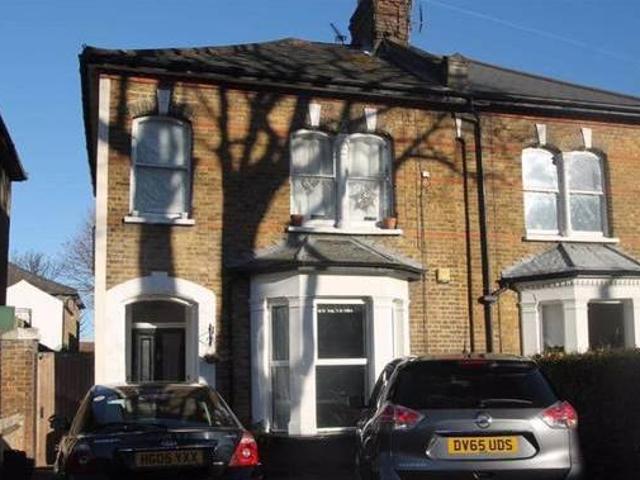 1 bedroom apartment for rent in Alexandra Road Southend On Sea SS1