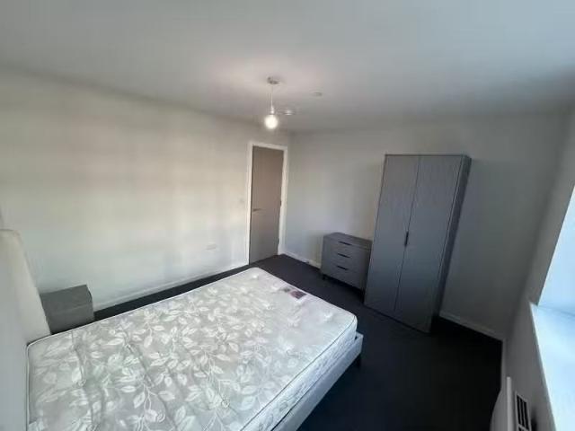 1 bedroom apartment for rent in All Six House, Derby Square, L.