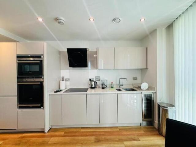 1 bedroom apartment for rent in Altitude Point, Alie Street, Tower Hamlets, London, E1