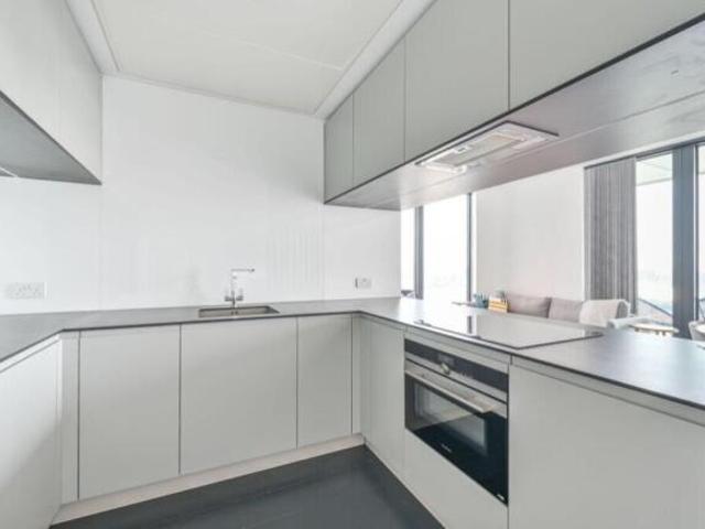 1 bedroom apartment for rent in Amory Tower, London E14