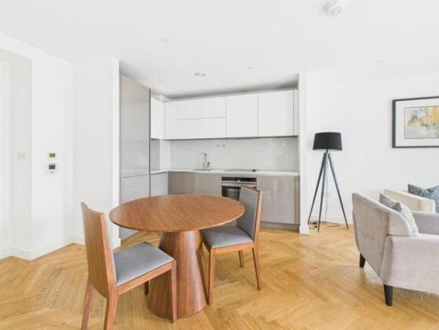 1 bedroom apartment for rent in Amory Tower, London E14