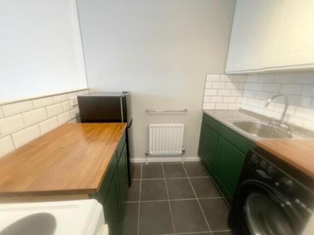 1 bedroom apartment for rent in Amsterdam Road, London E14 3JB, E14