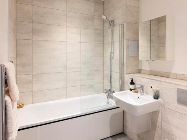 1 bedroom apartment for rent in Apartment 904, The Almere, 353 Avebury Boulevard, Milton Keynes, Buckinghamshire, MK9