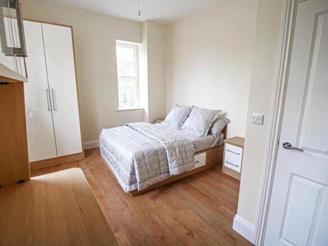 1 bedroom apartment for rent in Apt 8, Fairbairn Residence #304407, LS2