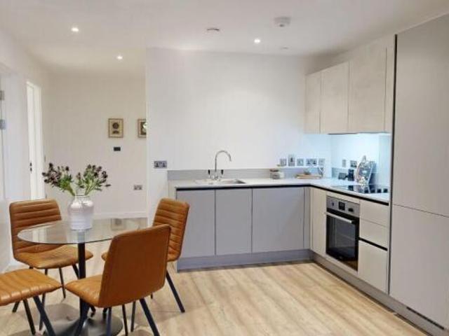 1 bedroom apartment for rent in Apt. 198, 55 Herschel Street, Slough, Berkshire, SL1