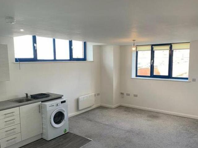 1 Bedroom Apartment For Rent In Armley