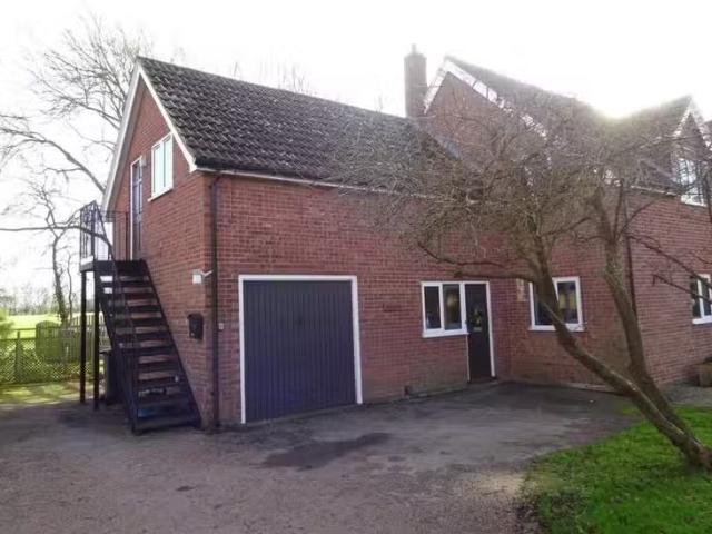 1 bedroom apartment for rent in Ashfield Cum Thorpe, Nr Framli.