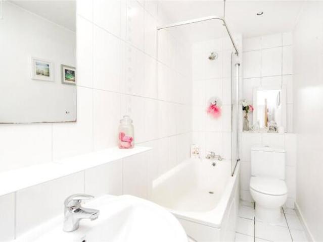 1 bedroom apartment for rent in Building 20, Chatham Close, London, SE18