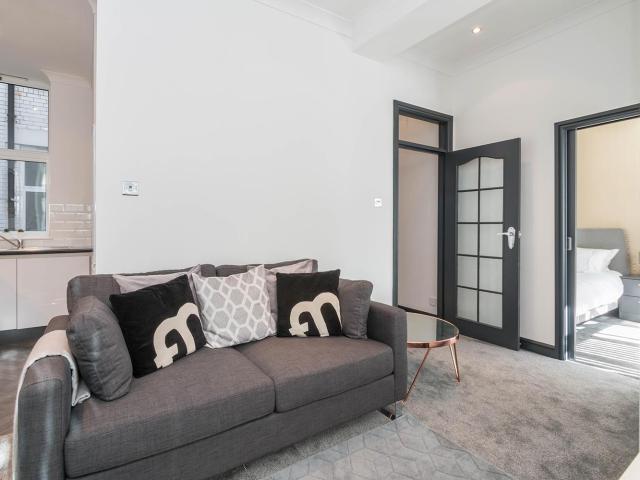 1 bedroom apartment for rent in Burne Jones House, Bennetts Hill, B2 5RS