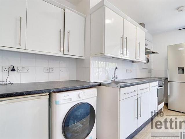 1 bedroom apartment for rent in Baker Street, Enfield, Middlesex, EN1