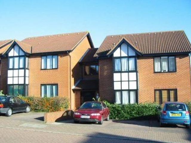 1 bedroom apartment for rent in Bancroft Park MK13