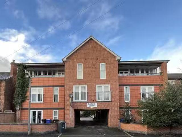 1 bedroom apartment for rent in Barons Court, Burton On Trent.
