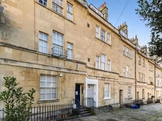 1 bedroom apartment for rent in Barton Buildings, Bath, BA1