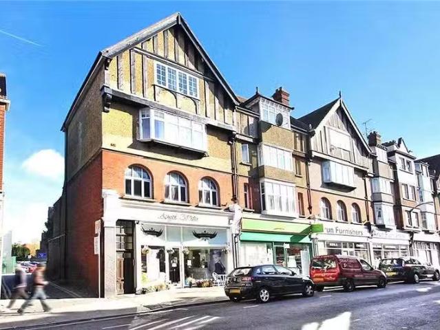 1 bedroom apartment for rent in Beach Road, Littlehampton, Wes.