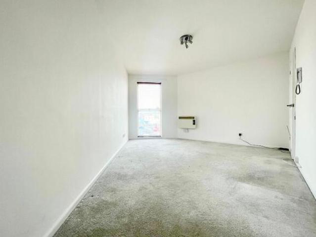 1 bedroom apartment for rent in Berkeley Court, Cheltenham, GL52
