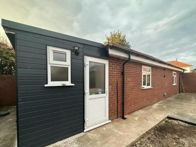 1 Bedroom Apartment For Rent In Berkshire