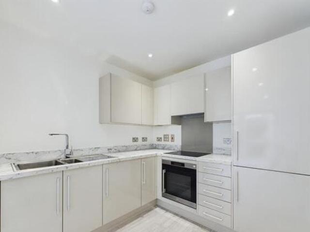 1 Bedroom Apartment For Rent In Bexleyheath, Kent