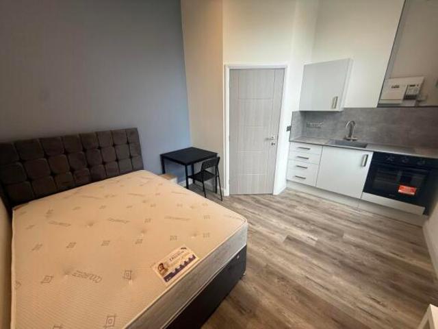 1 bedroom apartment for rent in Birkby Lodge Road, HUDDERSFIELD, HD2