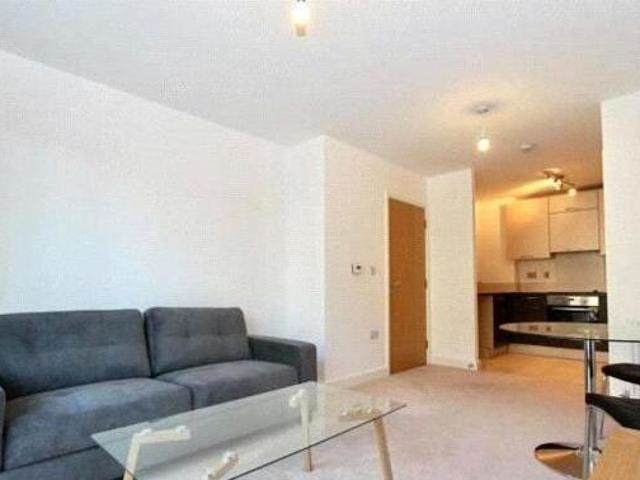 1 Bedroom Apartment For Rent In Booth Road, London