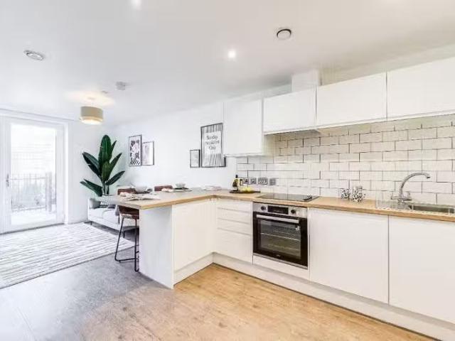 1 bedroom apartment for rent in Bolt Works, Lister Lane, Halif.