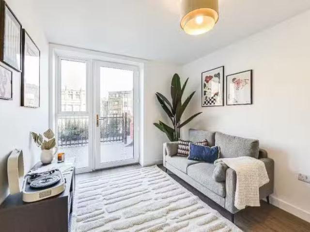 1 bedroom apartment for rent in Bolt Works, Lister Lane, Halif.