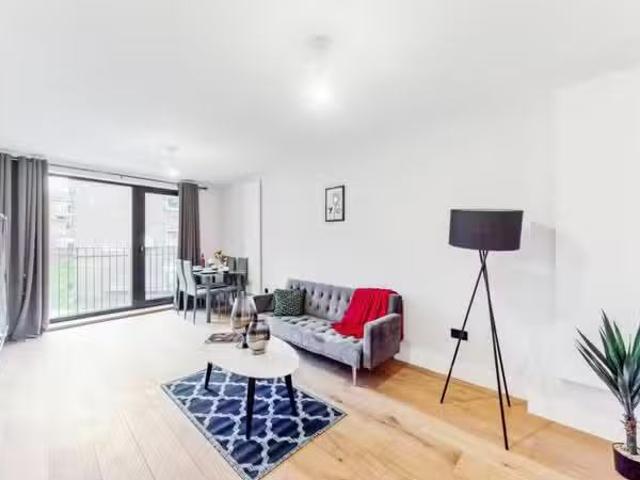 1 bedroom apartment for rent in Bow Common Lane, London, E3