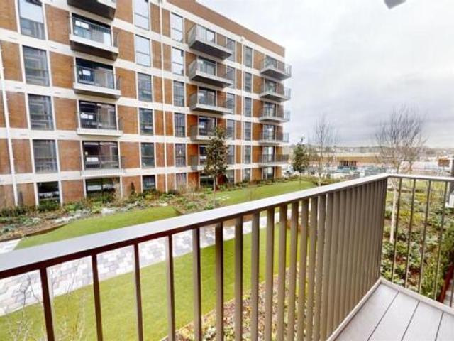 1 bedroom apartment for rent in Bower House, Silk Stream, London, NW9