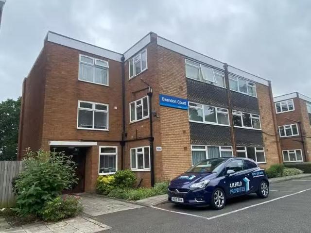 1 bedroom apartment for rent in Brandon Court, West Heath Road.