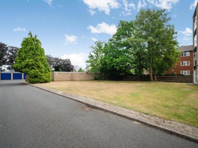 1 bedroom apartment for rent in Brackley Road, Beckenham, BR3