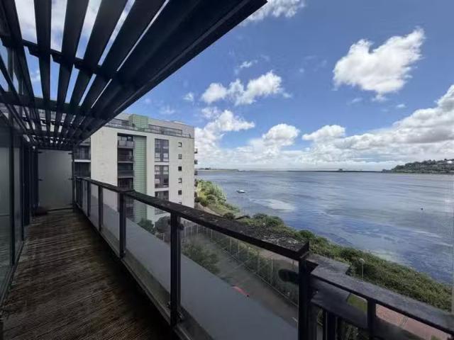 1 bedroom apartment for rent in Breakwater House, Prospect Pla.
