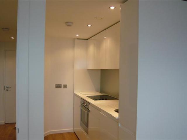 1 bedroom apartment for rent in Bridgewater Place, LS11