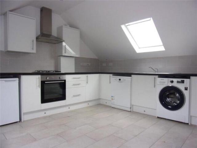 1 bedroom apartment for rent in Brighton Road, Coulsdon, Surrey, CR5