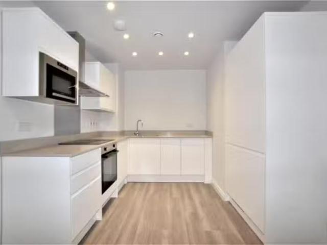 1 bedroom apartment for rent in Brighton Road, Purley, CR8