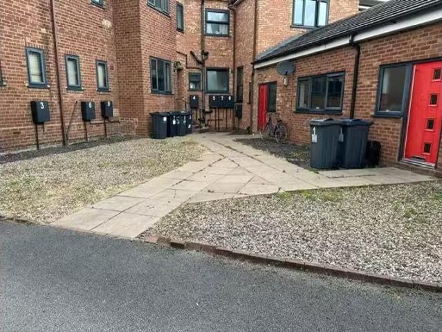 1 bedroom apartment for rent in Bristol Road South, Northfield.