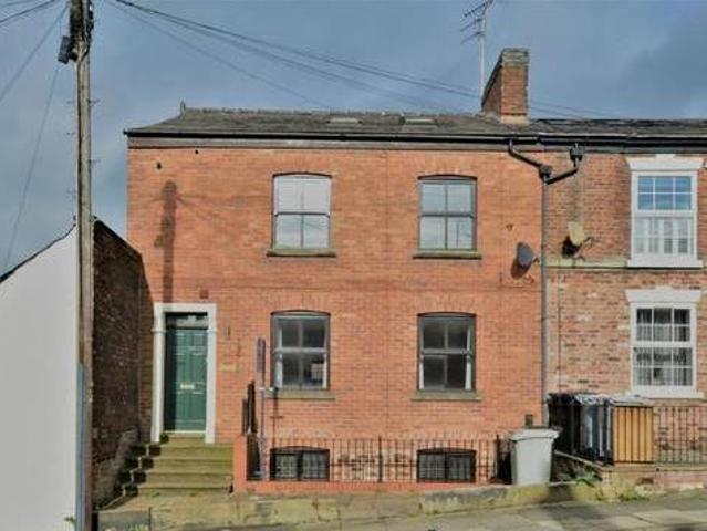 1 bedroom apartment for rent in Brook Street Macclesfield Cheshire SK11