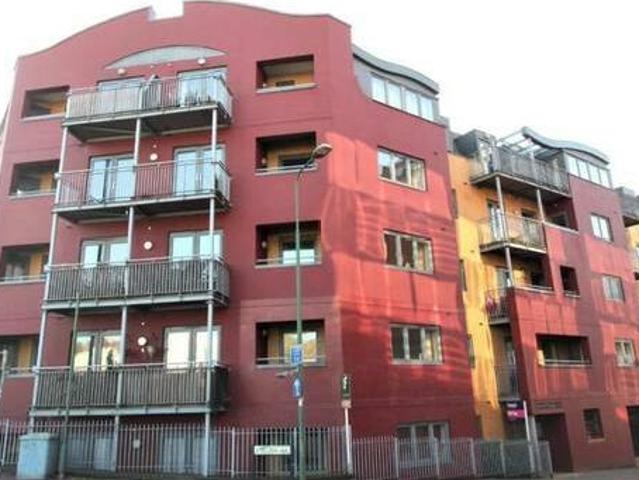 1 bedroom apartment for rent in Brookfield House Selden Hill Hemel Hempstead Hertfordshire HP2 4