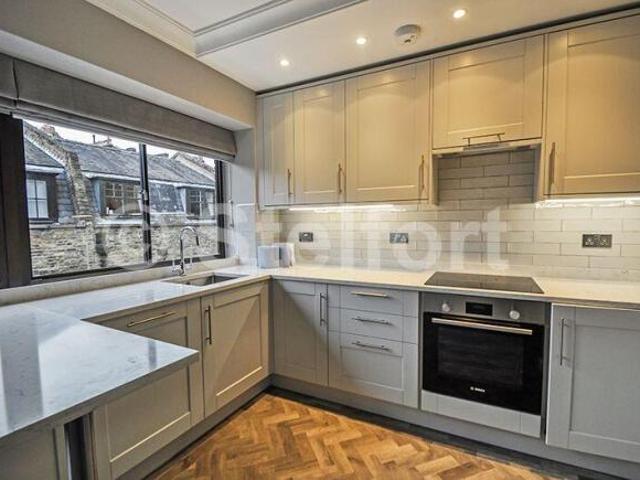 1 bedroom apartment for rent in Brownlow Mews, London, WC1N