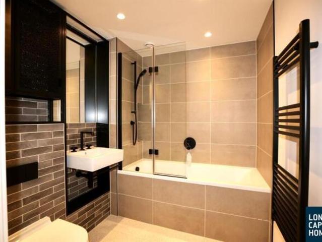 1 bedroom apartment for rent in Curlew House, 1 Hawser Lane, London, E14