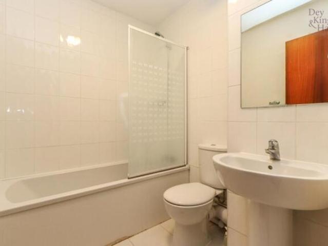 1 bedroom apartment for rent in Caledonian Court, West Street, WD17