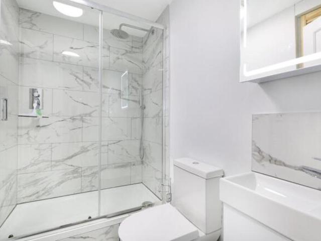 1 bedroom apartment for rent in Camberwell Grove, London, SE5