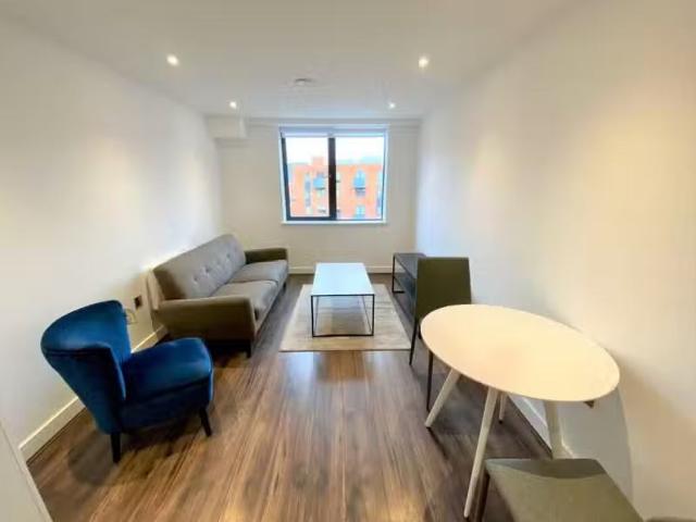 1 bedroom apartment for rent in Camden House, 80 Pope Street.
