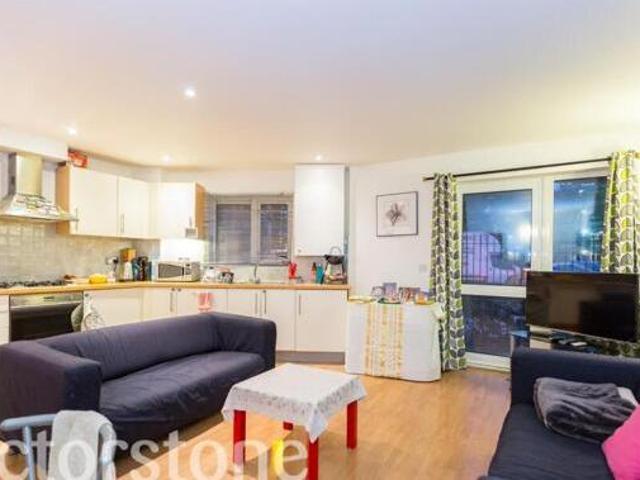 1 Bedroom Apartment For Rent In Canary Wharf, London